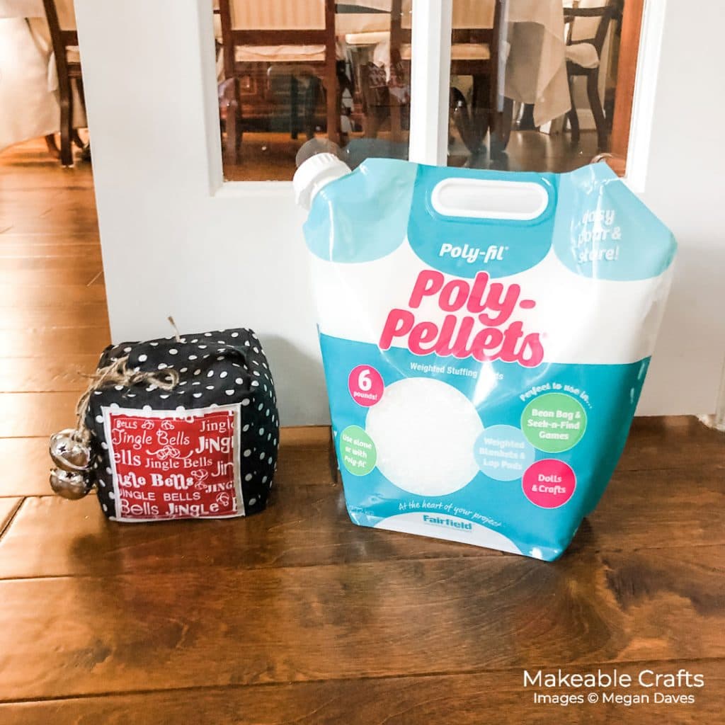 How To Make a Fabric Door Stop - Makeable Crafts
