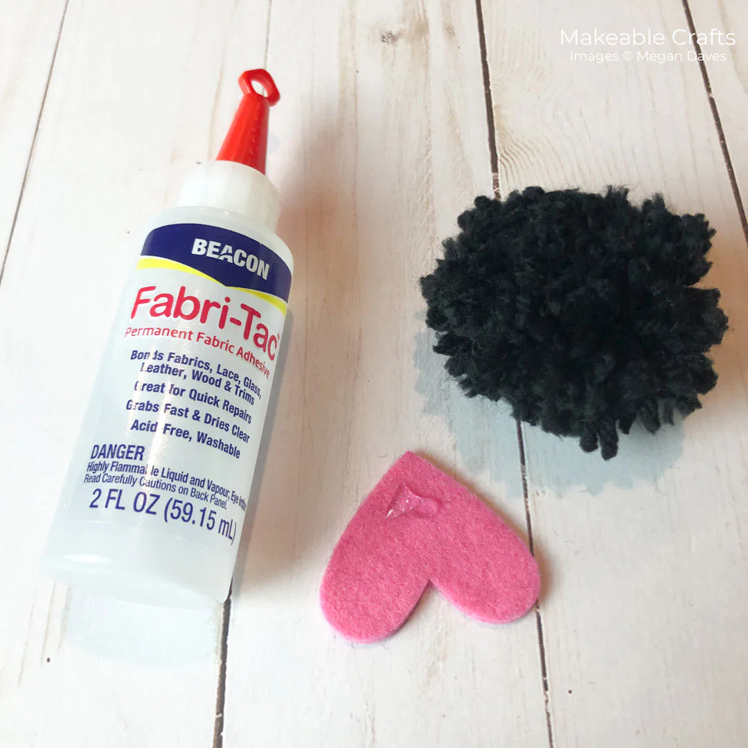 Pom Pom Critters - So Stinkin' Cute! - Makeable Crafts