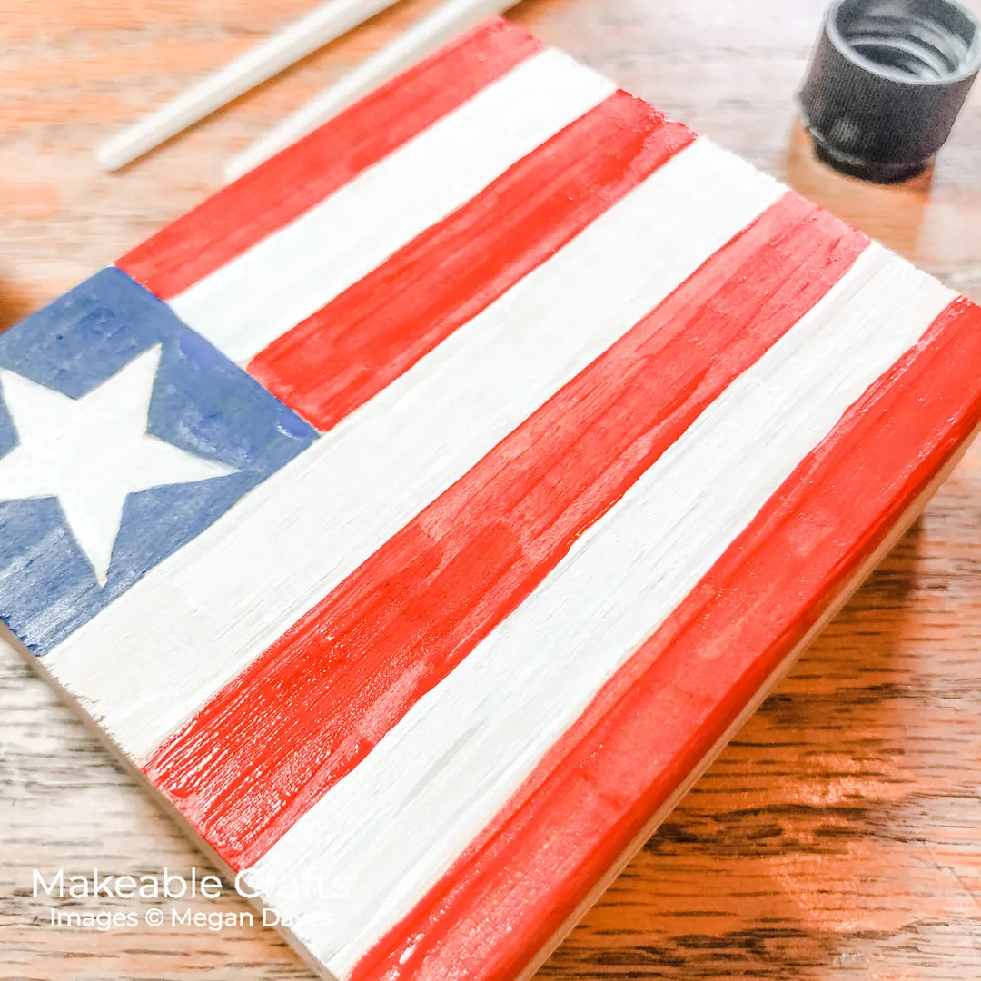 Super Easy and Adorable Flag Crafts - Makeable Crafts